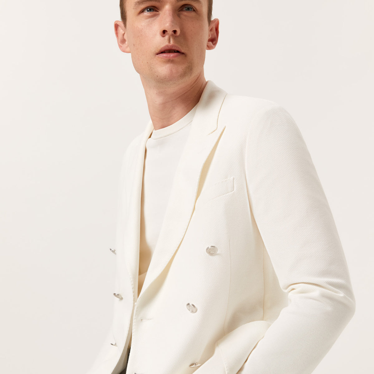 Unstructured Double-Breasted White Piqué Cotton Blazer – Sacoor Brothers